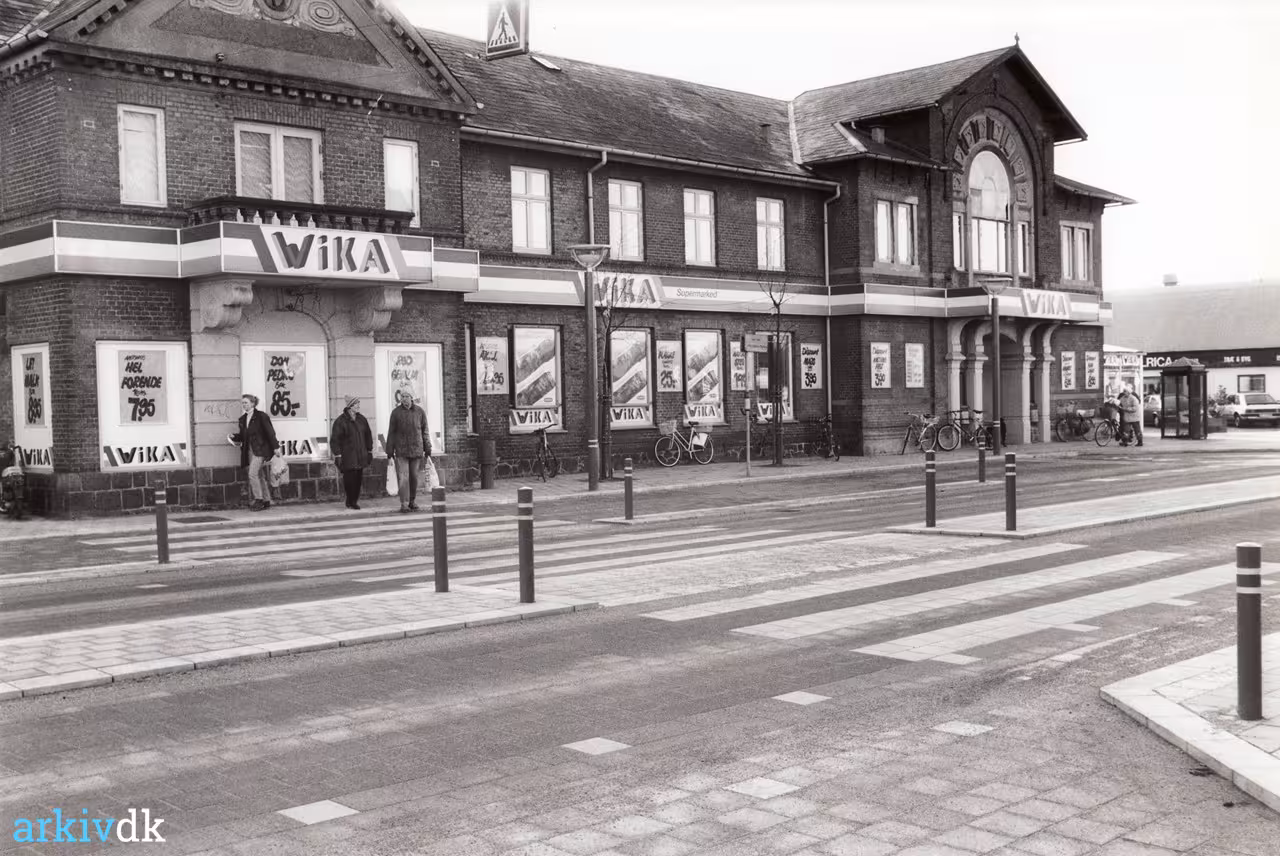 arkiv.dk | Wika supermarked, Stationspladsen 2, Haslev 1992