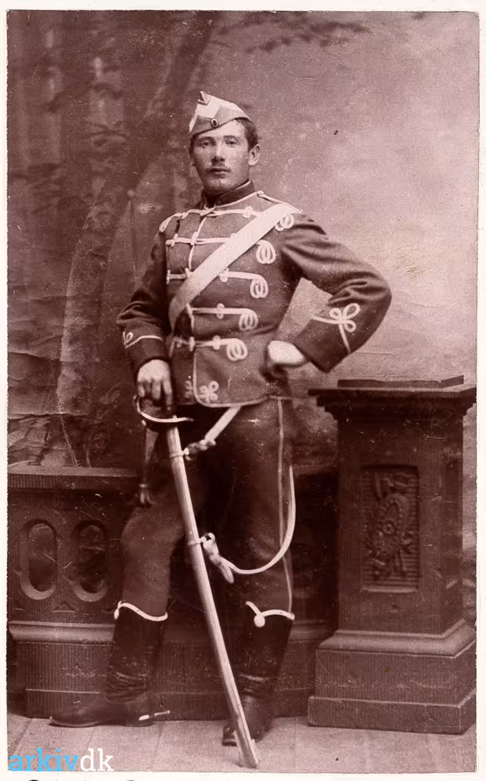 arkiv.dk | Portræt af soldat, ukendt.