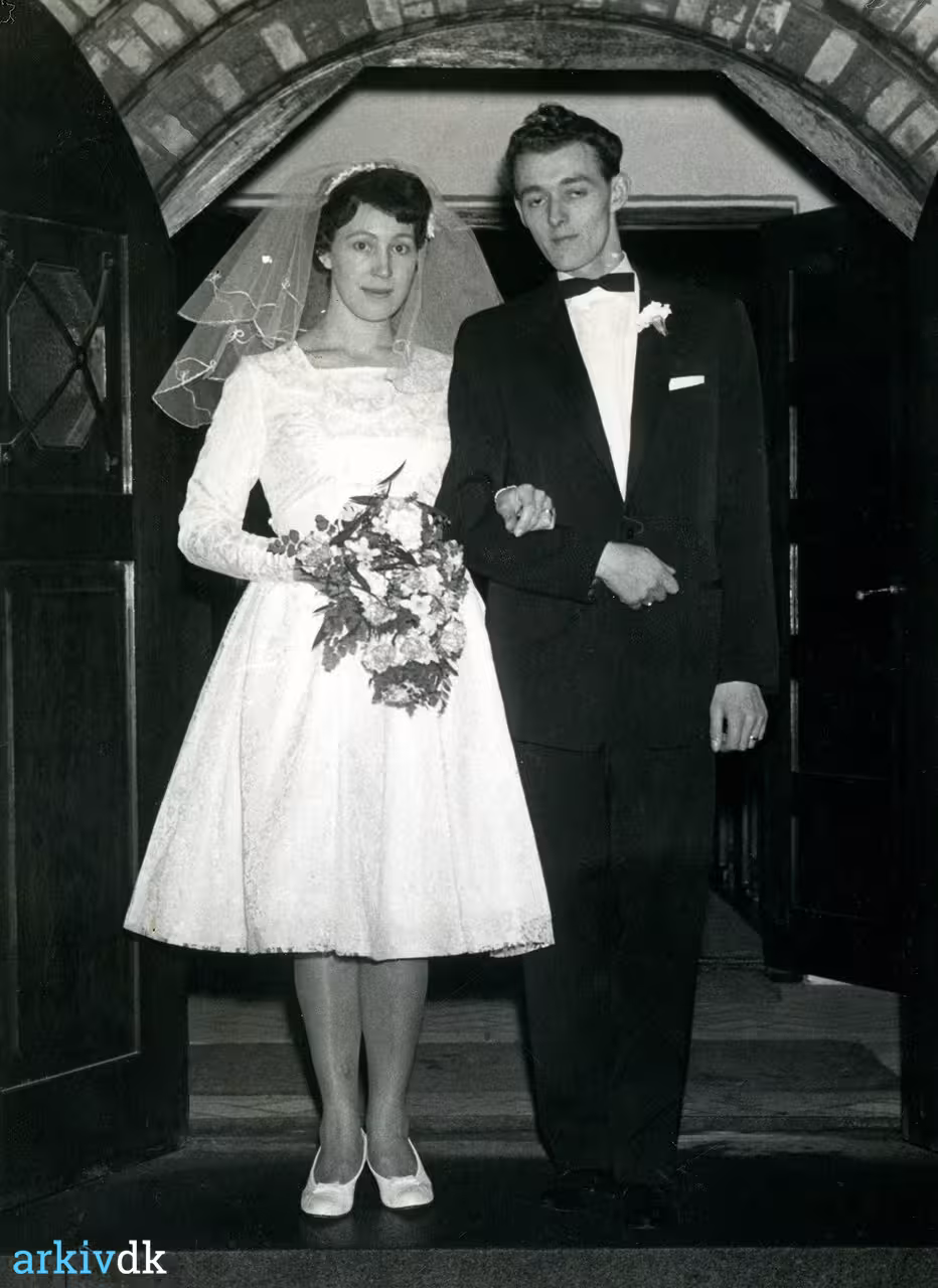 arkiv.dk | Brudeparret Inge Sjolte og Henning Vester , Gedser Kirke 1961, Gedser sogn