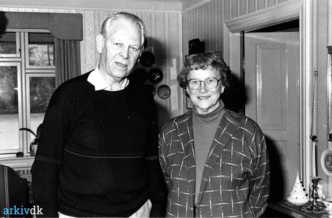 arkiv.dk | Kirsten og Anton Kristensen, Hedegård, Solbakken 28, Kibæk