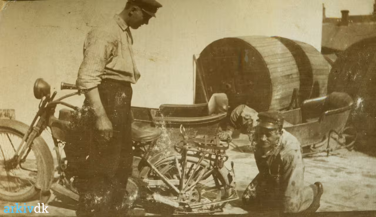 arkiv.dk | Mekaniker Thorvald Jensen, ca. 1928