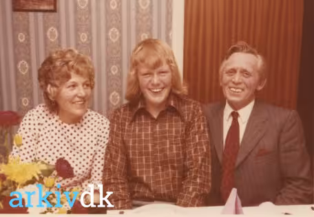 arkiv.dk | Tom, Anna og Hardy Sørensen, Mou til fest