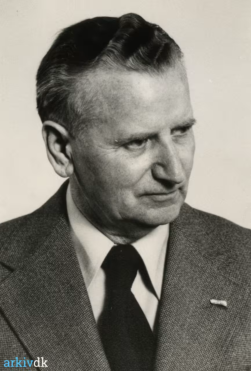 arkiv.dk | Fabrikant Ole Vestergaard-Poulsen, Ikast