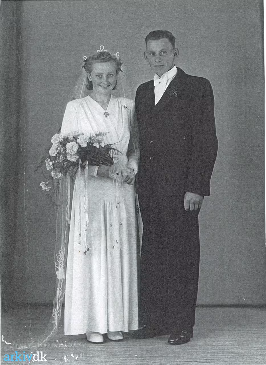 arkiv.dk | Nielsine Sørine Nielsen, Hærup og Sigfred Nielsen (Haugaard), Hersom