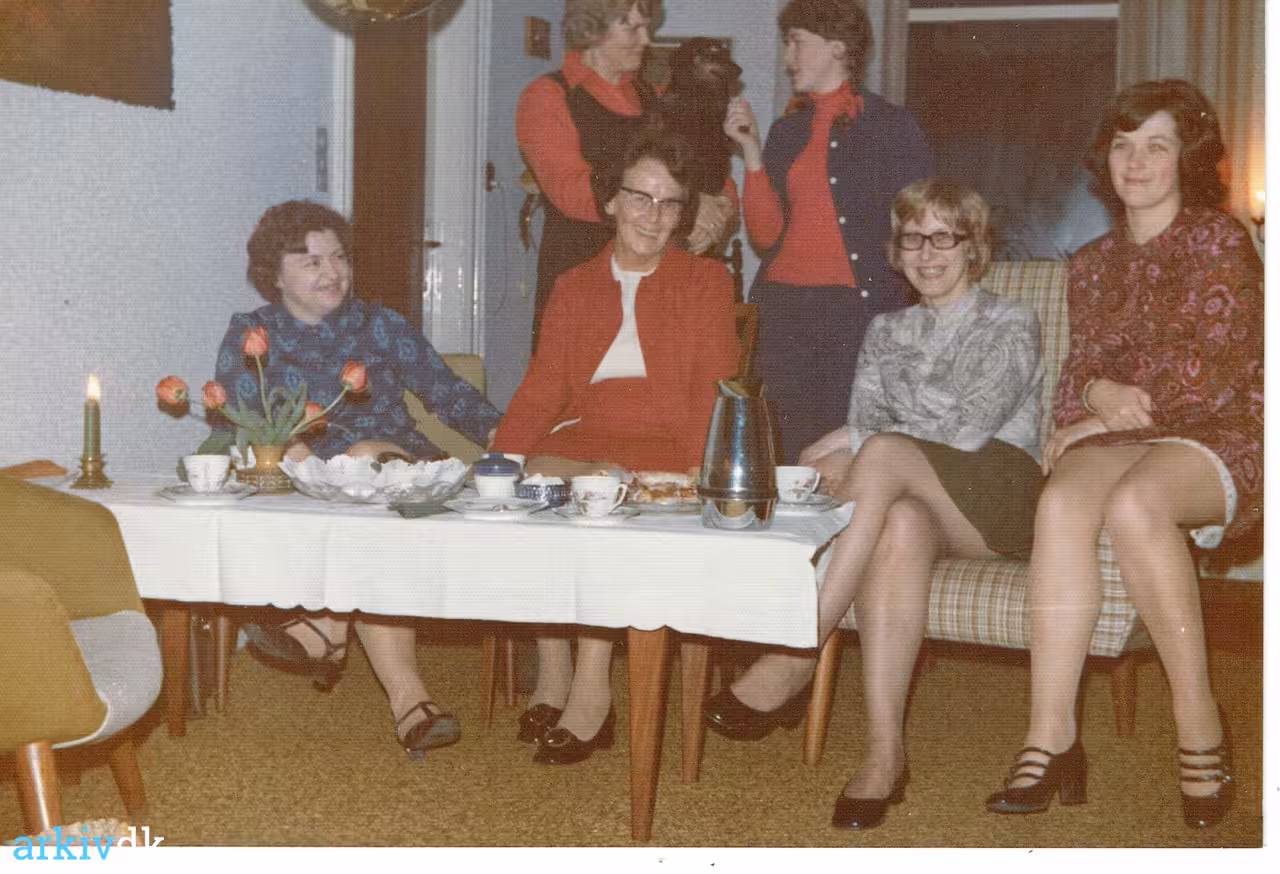 arkiv.dk | fra v. Ellen Haldrup-Jytte Nielsen-Ruth Desmentik.