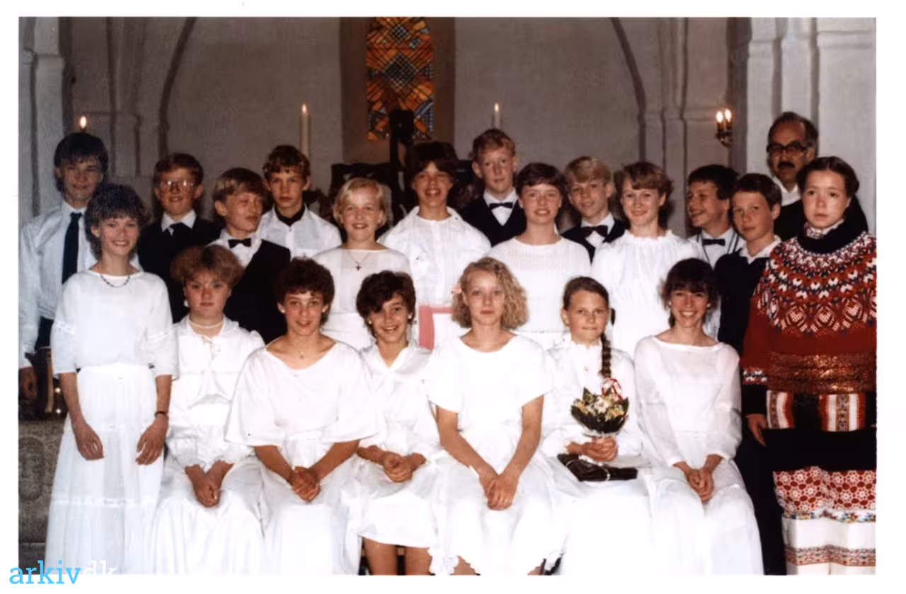 arkiv.dk | Konfirmation 1984, 7.b. klasse, Mårslet Kirke, Mårslet.