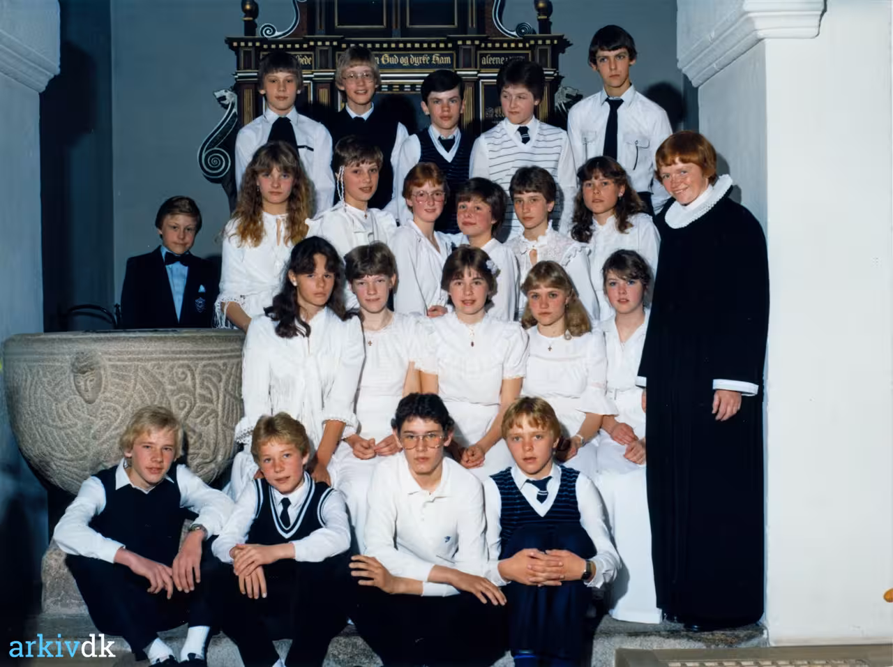 arkiv.dk | Skovby konfirmander 09.05.1982