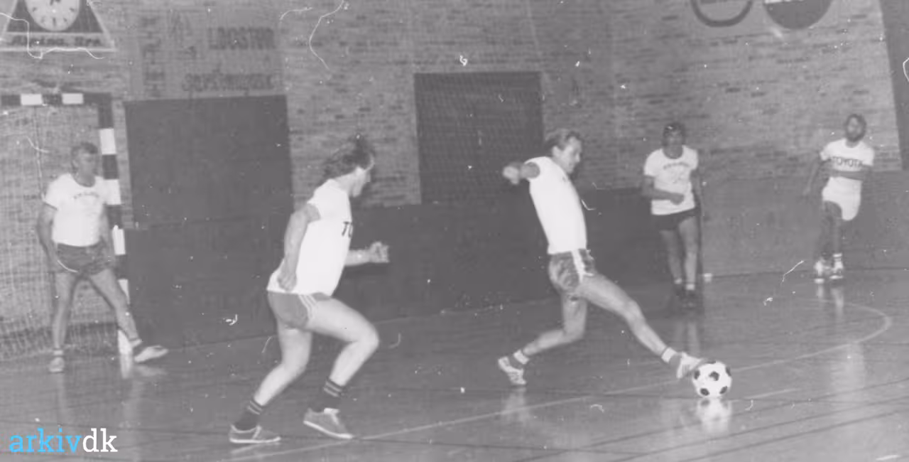 arkiv.dk | Løgstør Hallen, Indendørs fodbold