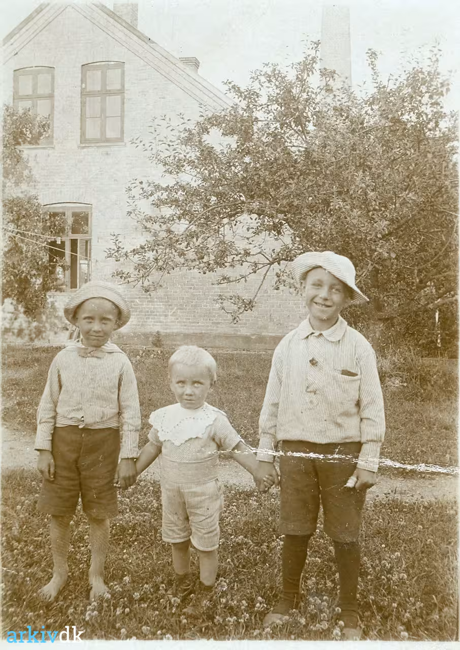 arkiv.dk | Andersen, Knud, Frede og Hans år 1922. Portræt