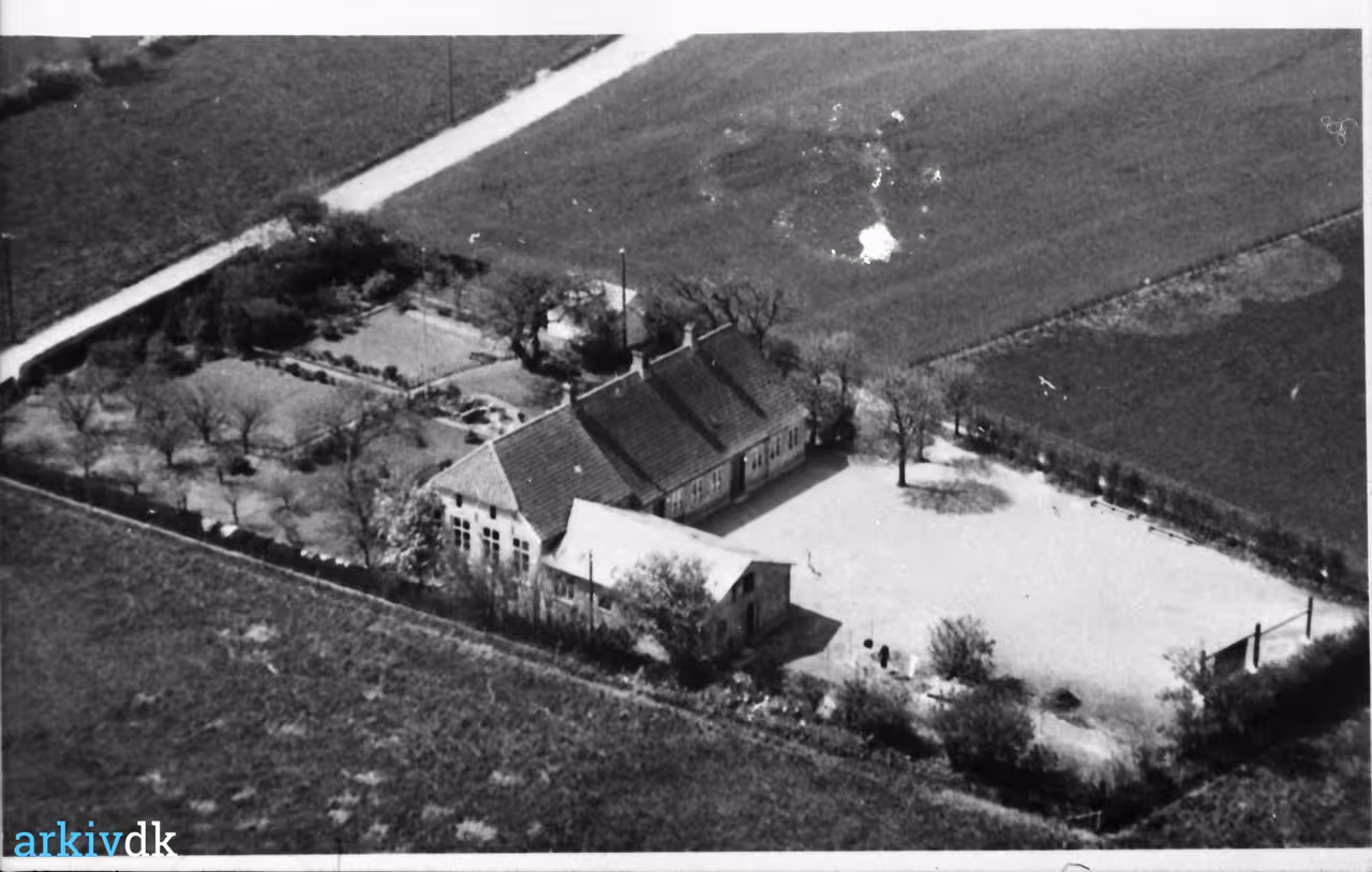 arkiv.dk | Bredsten Skole, Østerbyvej 4, Kegnæs, 6470 Sydals