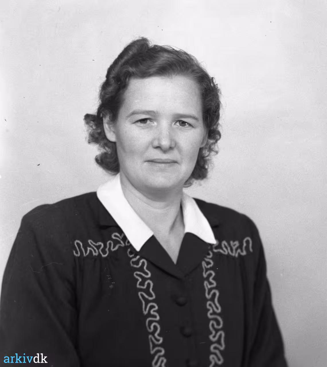 arkiv.dk | Olga Eluusen, Lem