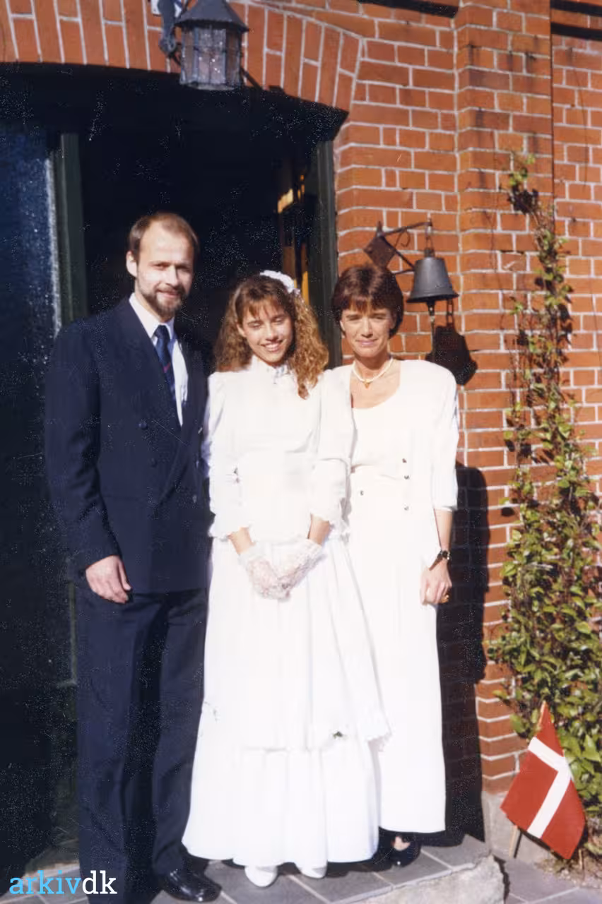 arkiv.dk | Iben Bonne Jensens konfirmation, år 1990 Gelsted sogn