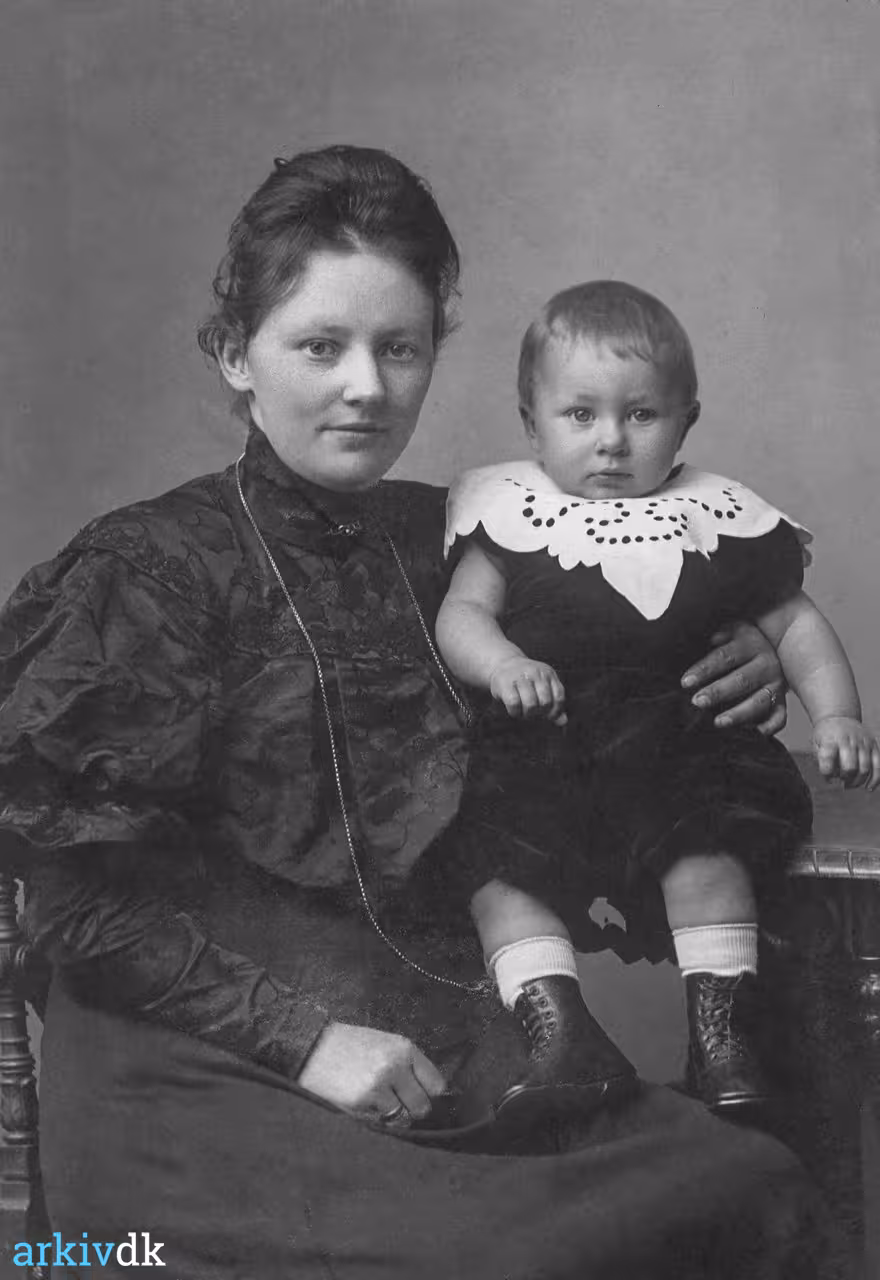arkiv.dk | Ukendt mor med barn