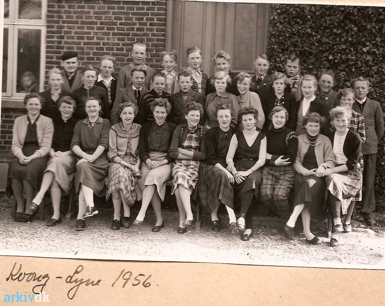 arkiv.dk | Konfirmation Kvong - Lyne Forår 1956