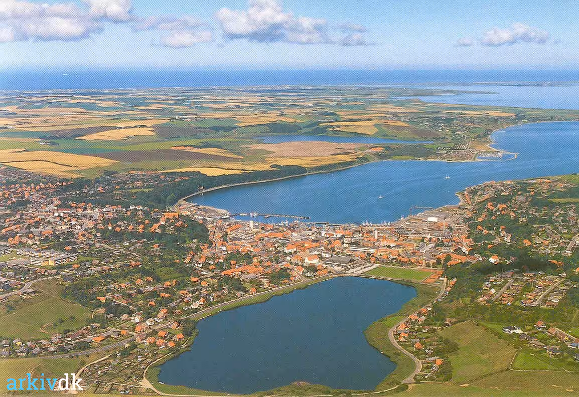 arkiv.dk | Luftfoto over Lemvig by og en del af Lemvig Kommune
