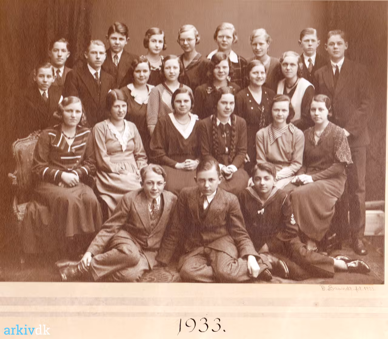 arkiv.dk | Kalundborg Mellem- og Realskole Dimittender 1933