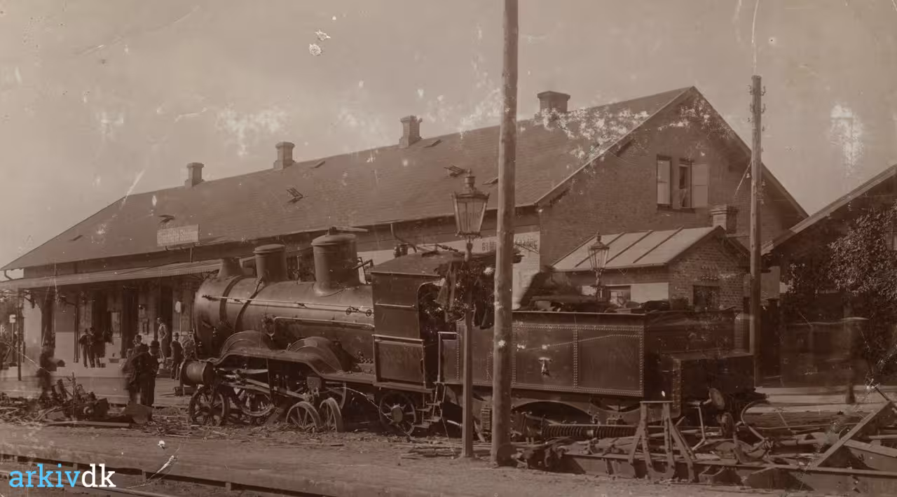arkiv.dk | Gentofte Station 12.7.1897 (dagen efter Gentofte-ulykken)
