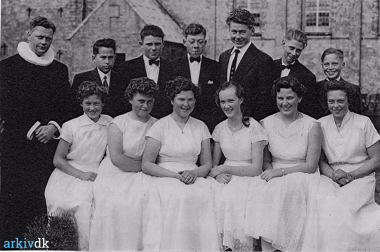 arkiv.dk | Konfirmationsbillede 1957