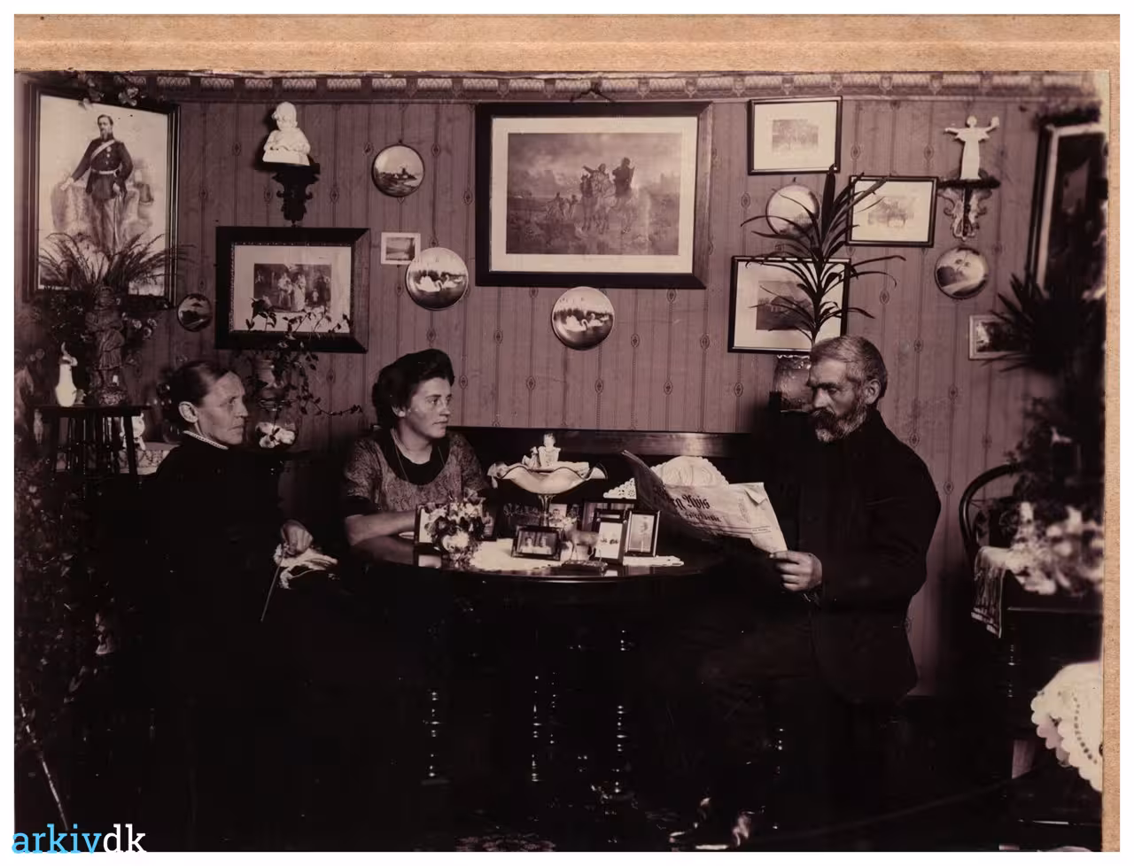 arkiv.dk | Christen Sørensen og familie (Hustru Dorthe Kirstine Gravesdatter samt svigermor ...