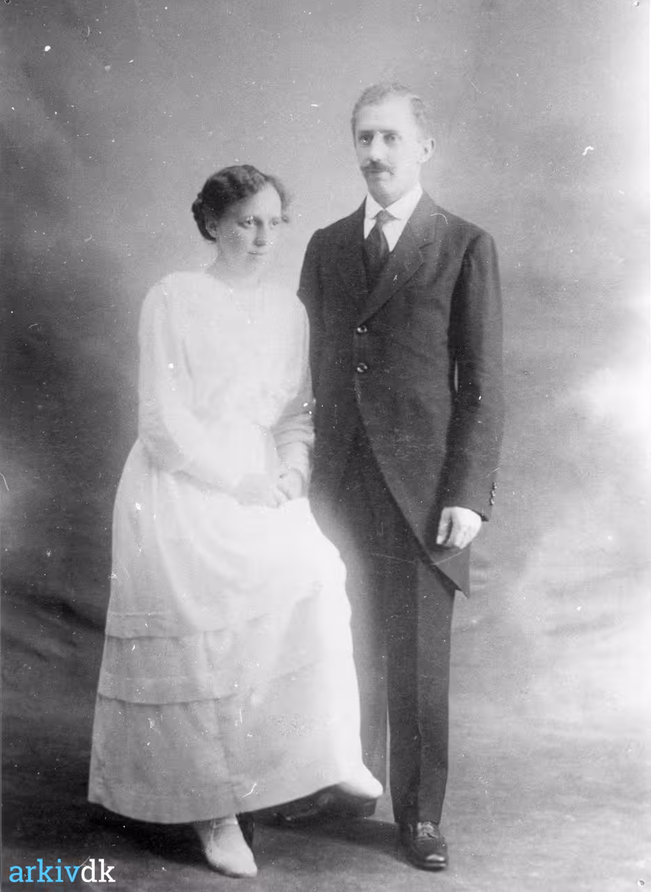 arkiv.dk | Brudepar, Laura og Johannes Hansen