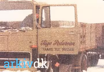 arkiv.dk | J. nr. 2002/59, B.1886a, Vognmand, Pedersen, Tage ved sin lastvogn.