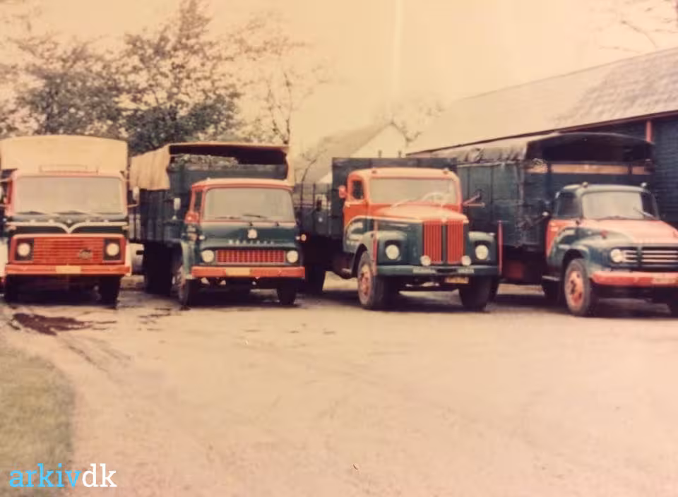 arkiv.dk | Lastbiler hos Alfred Pedersen, Gjerndrup