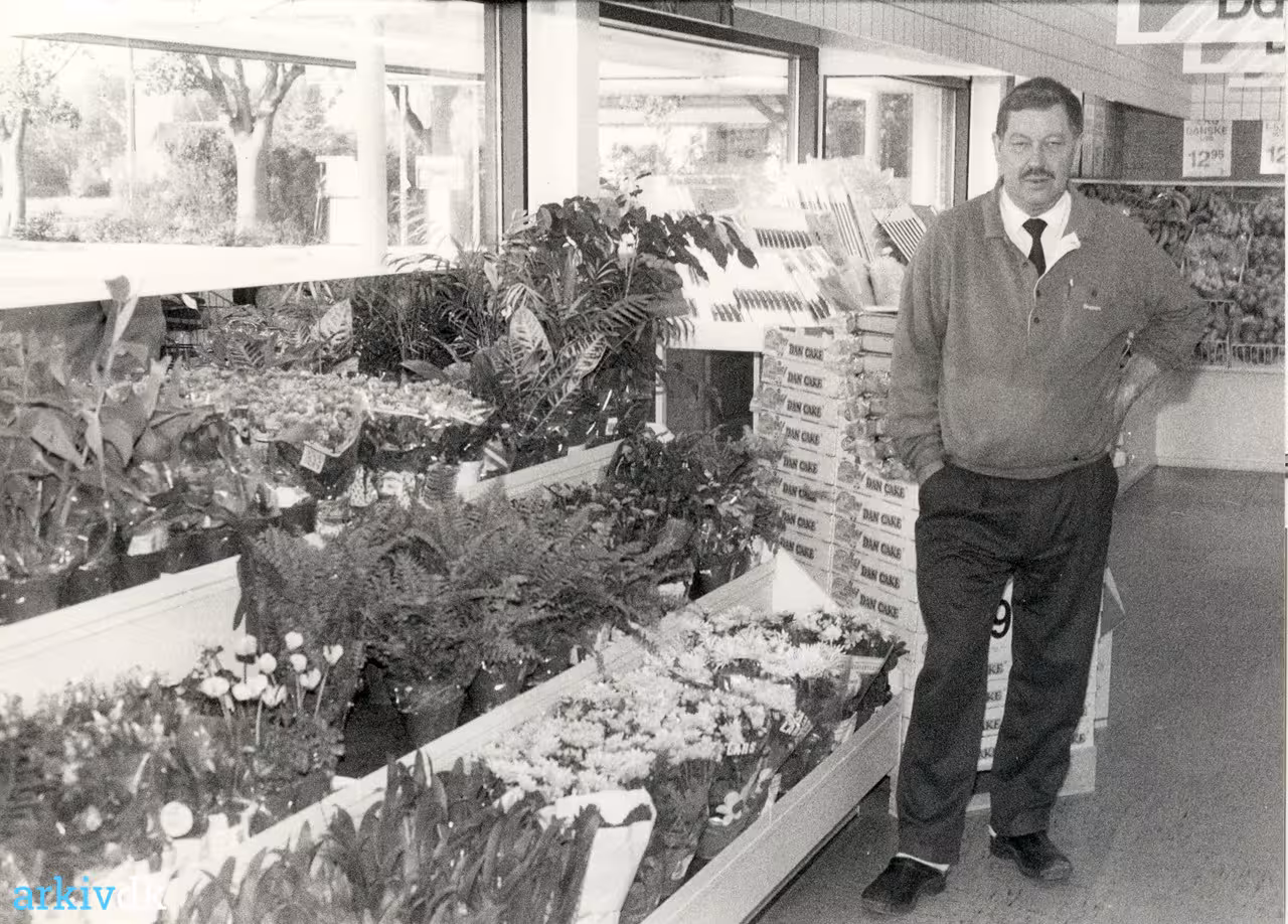 arkiv.dk | Uddeler Preben Hansen, Gislinge Brugs,1992.