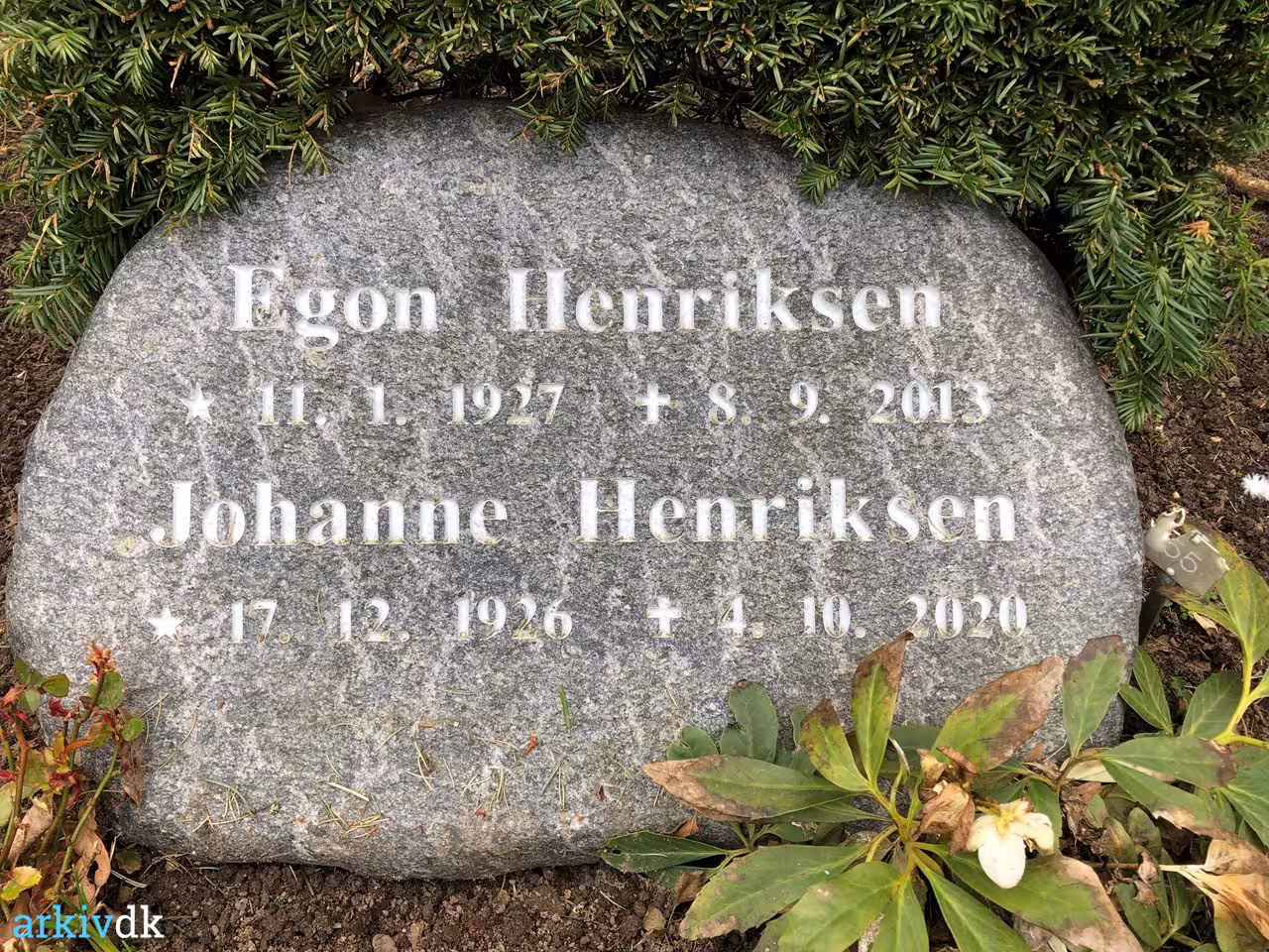 arkiv.dk | Gravsten på Nr.Lyndelse kirkegård, 2022