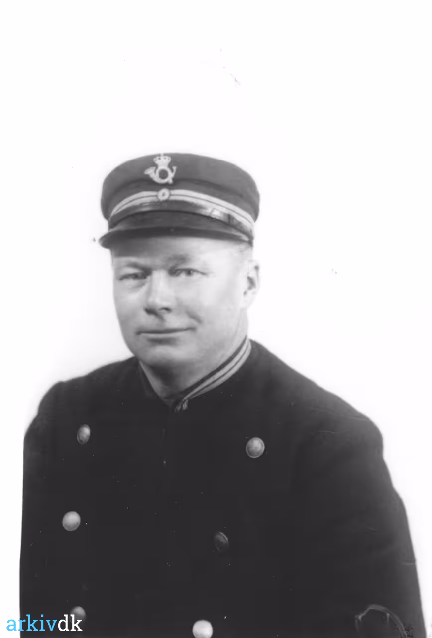 arkiv.dk | Postbud Albert Jensen, Ry.