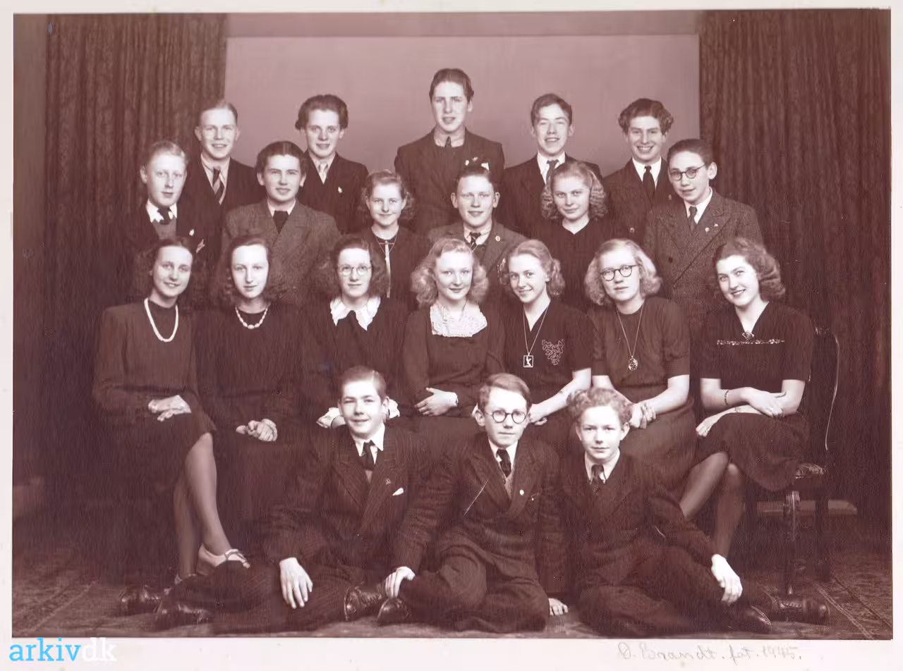 arkiv.dk | Kalundborg Mellem- og Realskole Dimittender 1945