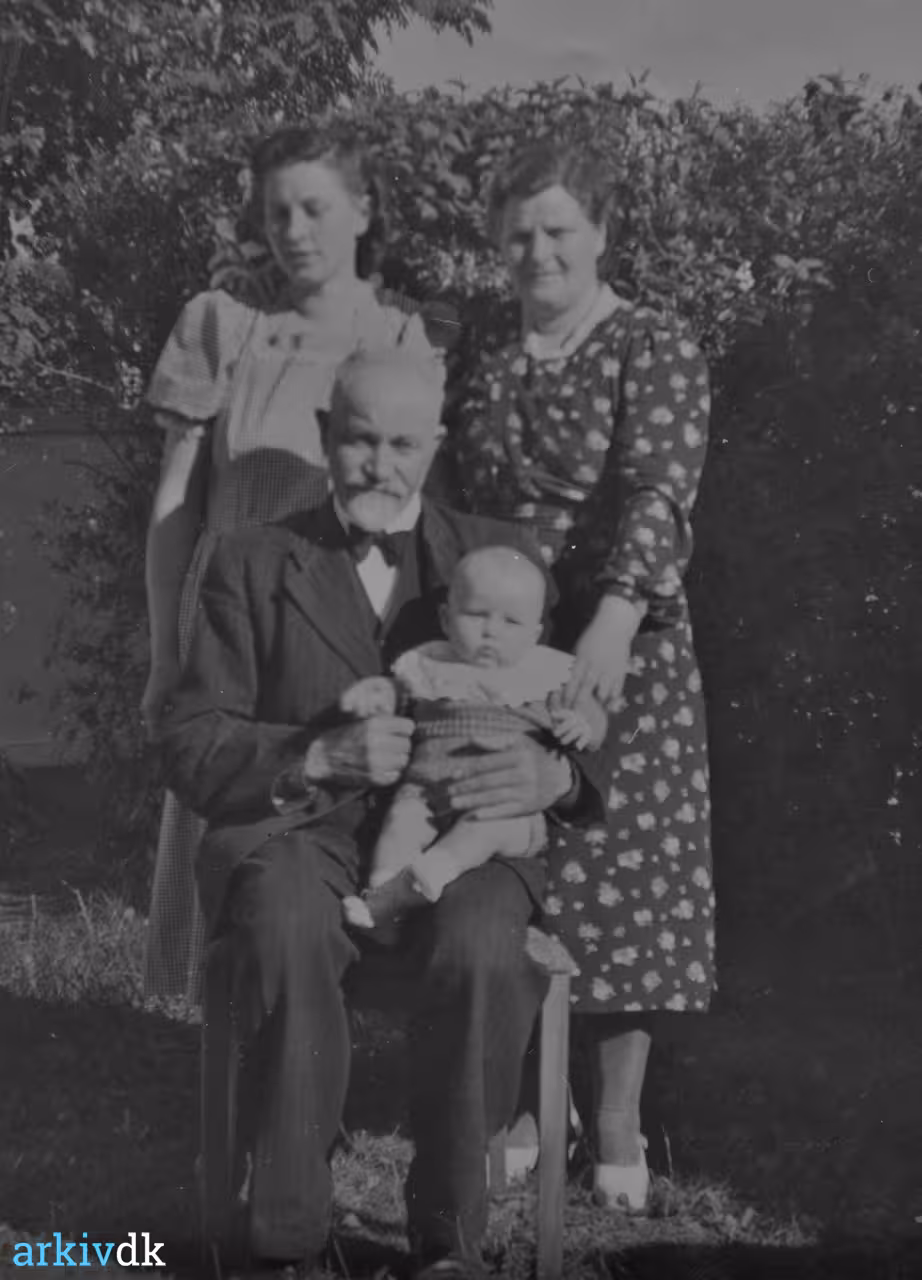 arkiv.dk | 4 generationer Jerslev