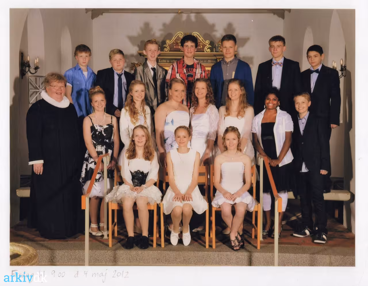 arkiv.dk | Konfirmation Sunds 4. maj 2012