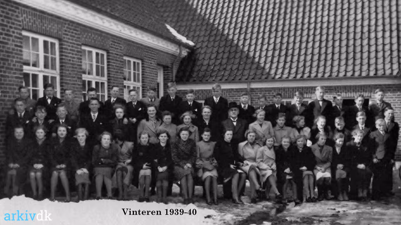 arkiv.dk | Konfirmander Vinteren 1939-40 9740 Jerslev