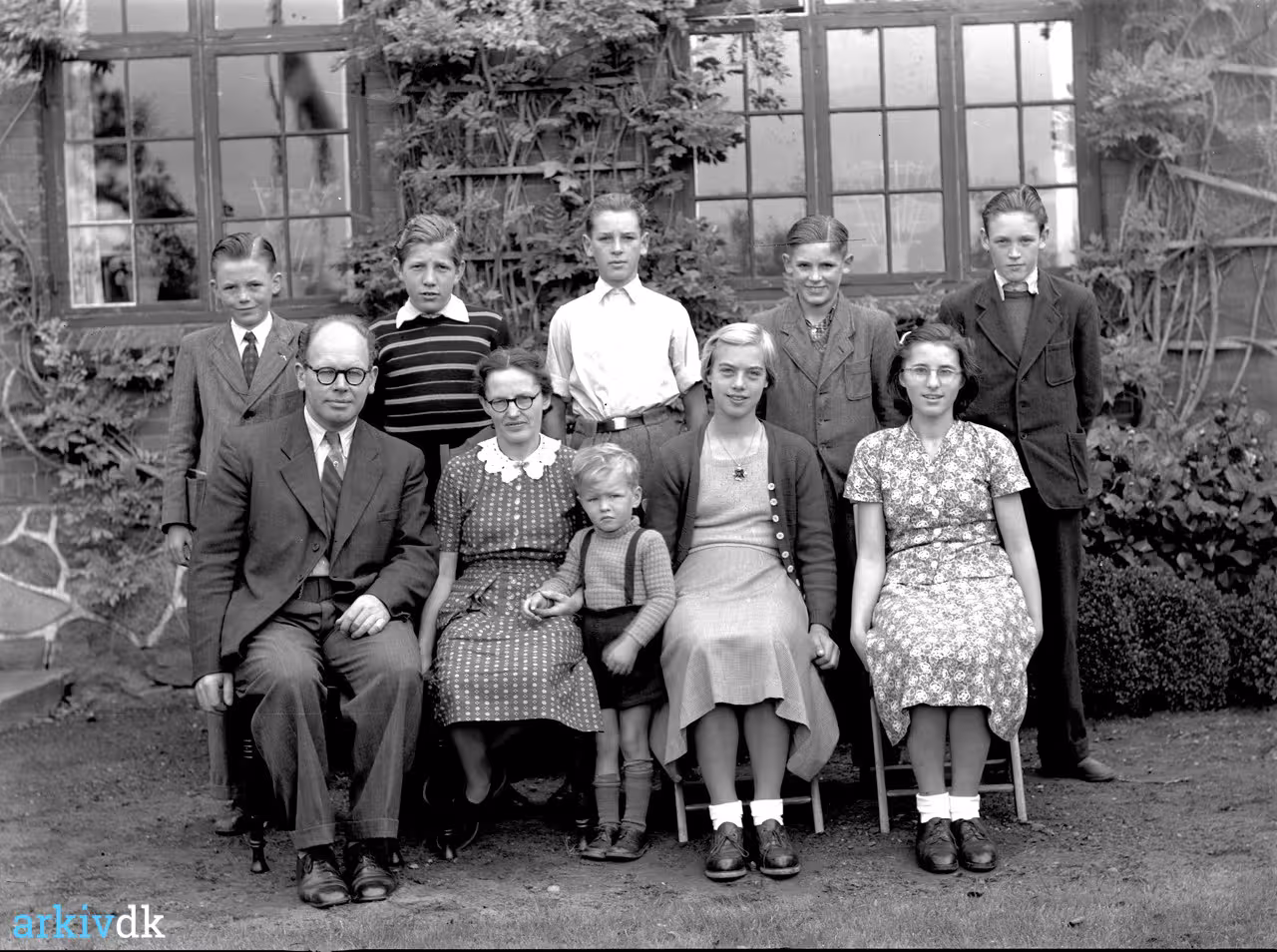 arkiv.dk | Konfirmation i Tørring 14. oktober 1951