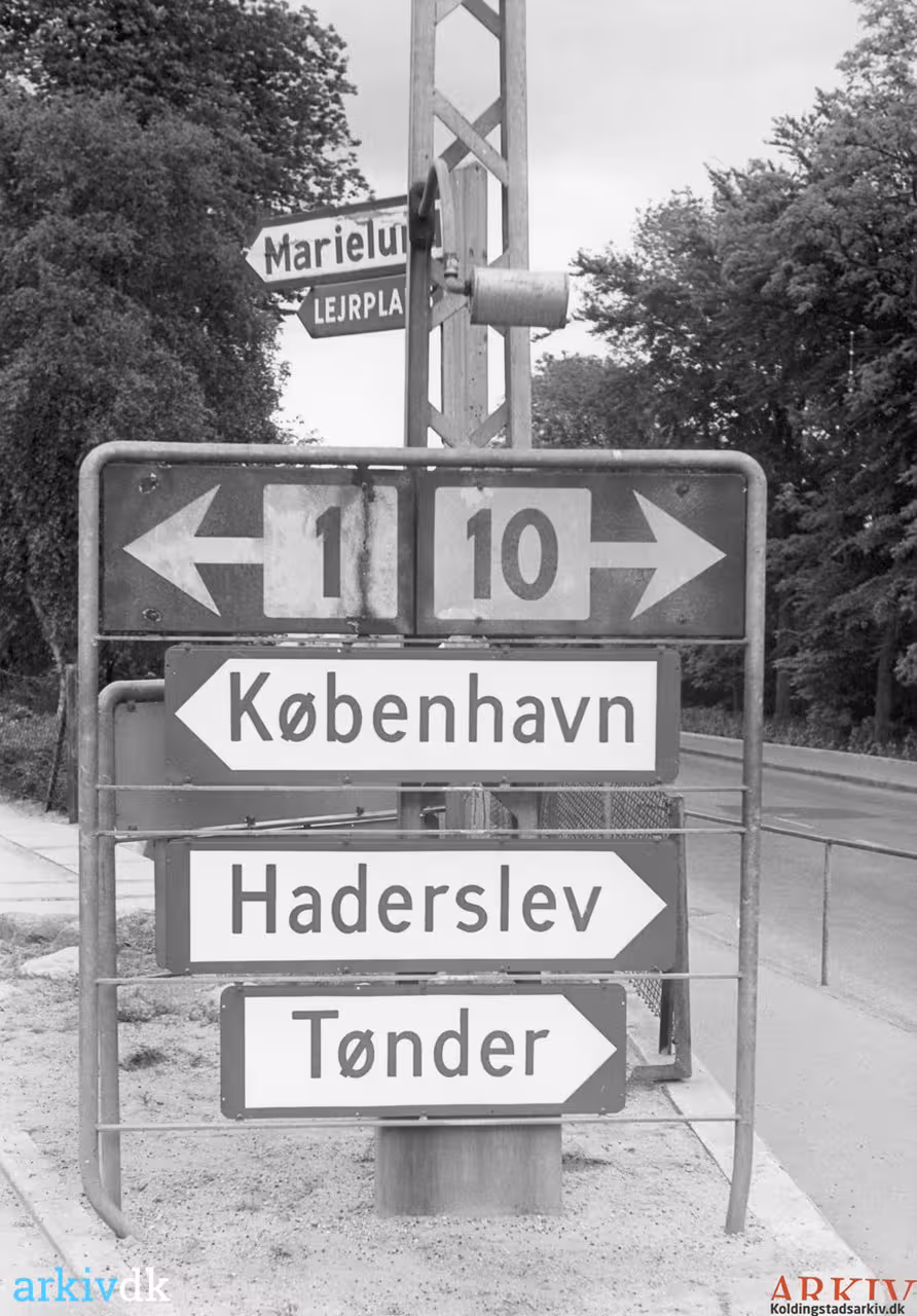 arkiv.dk | Vejlevej, hvor den deler sig.