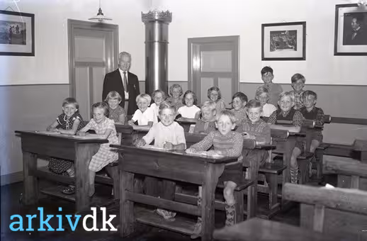 arkiv.dk | 1950 ca. Åsted Skole